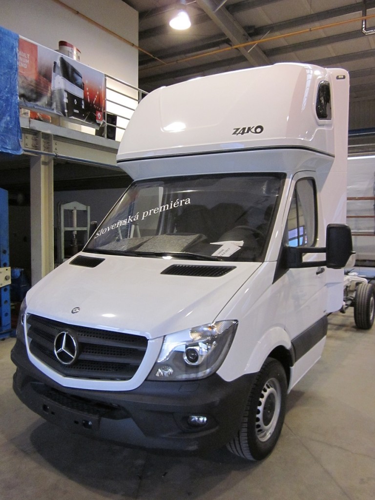 MINI F2 MERCEDES | ZAKO - Spoilery a spacie kabíny